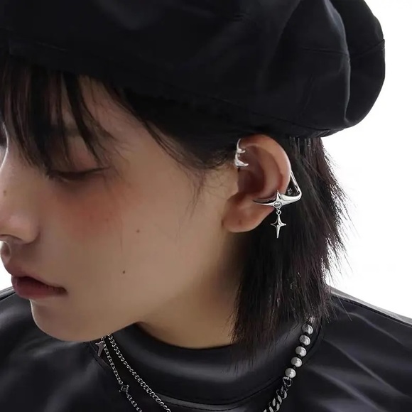 Vintage | Jewelry | Korean Statement Punk Rhinestone Star Silver Ear ...
